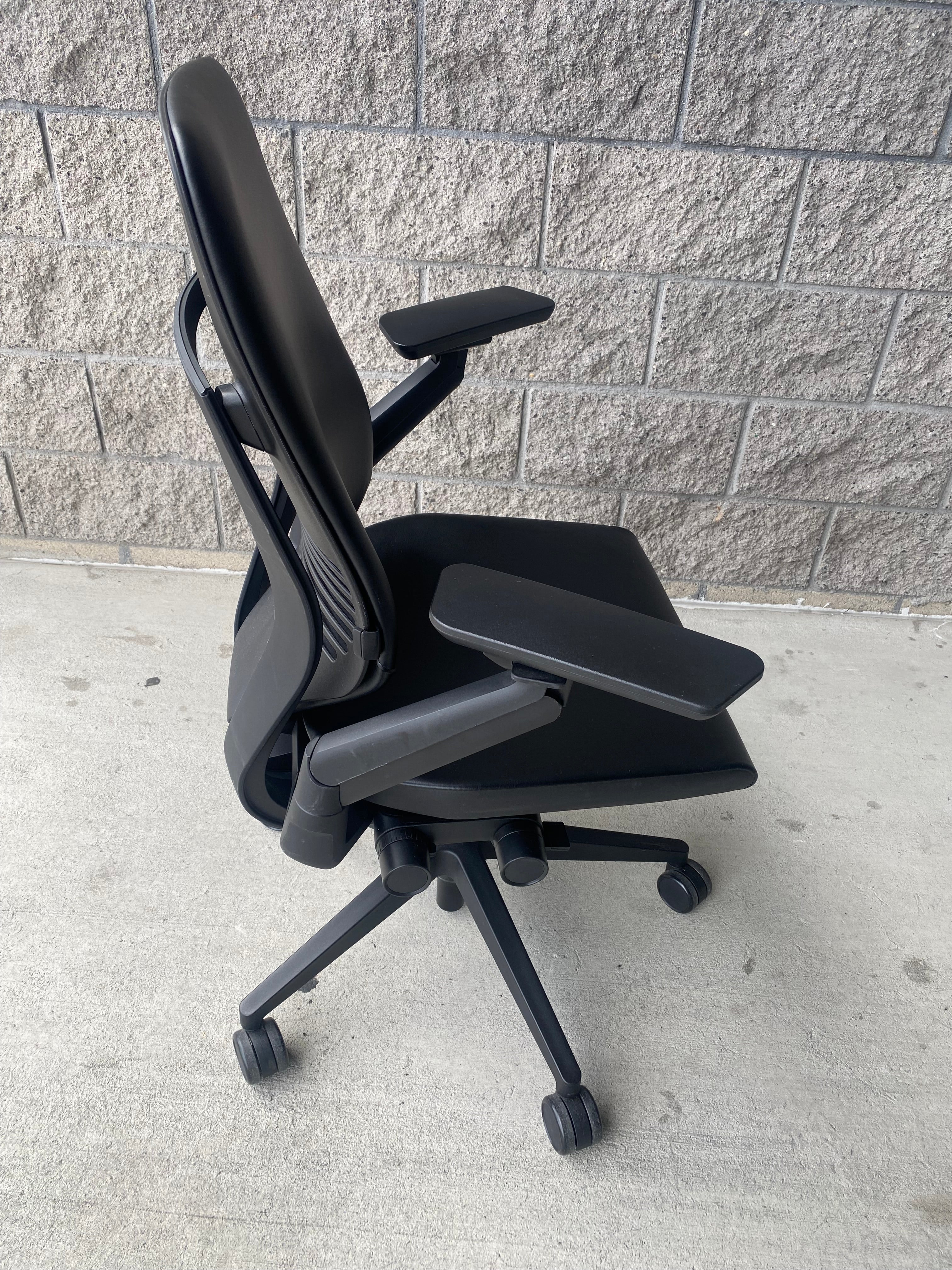 Steelcase kart chair